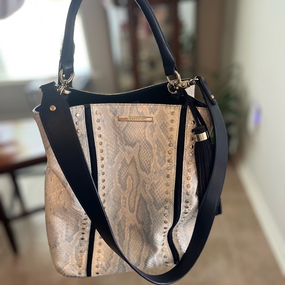 Brahmin | Bags | Brahmin Bucket Bag | Poshmark